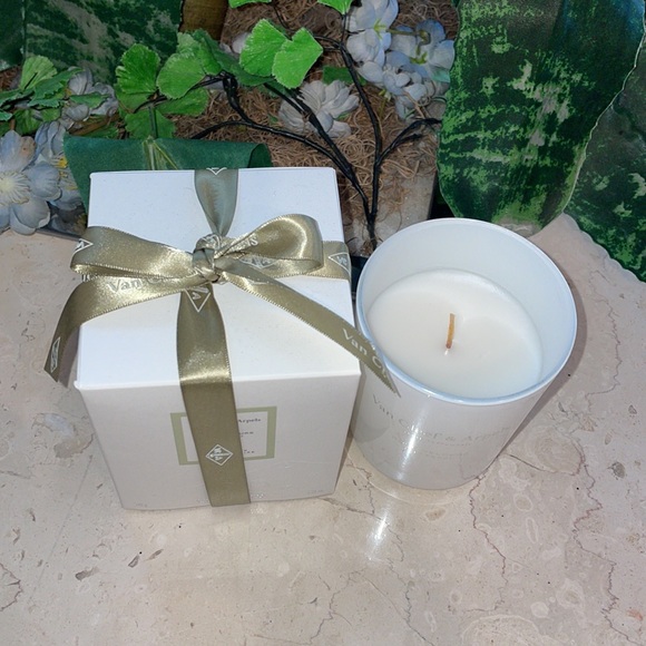 Van Cleef & Arpels | Other | Van Cleef Arpels Haute Perfume Collection ...